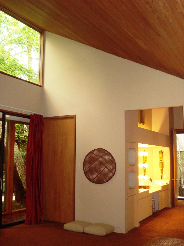 NCModernist Crutcher Ross